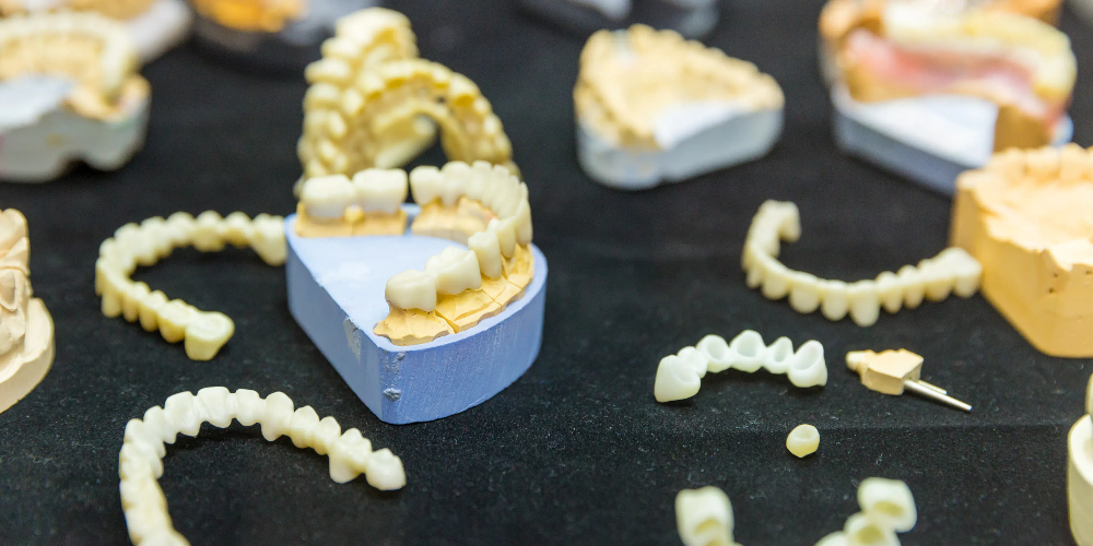 Cubic Zirconia Teeth vs. Traditional Materials Which is Right for You ...